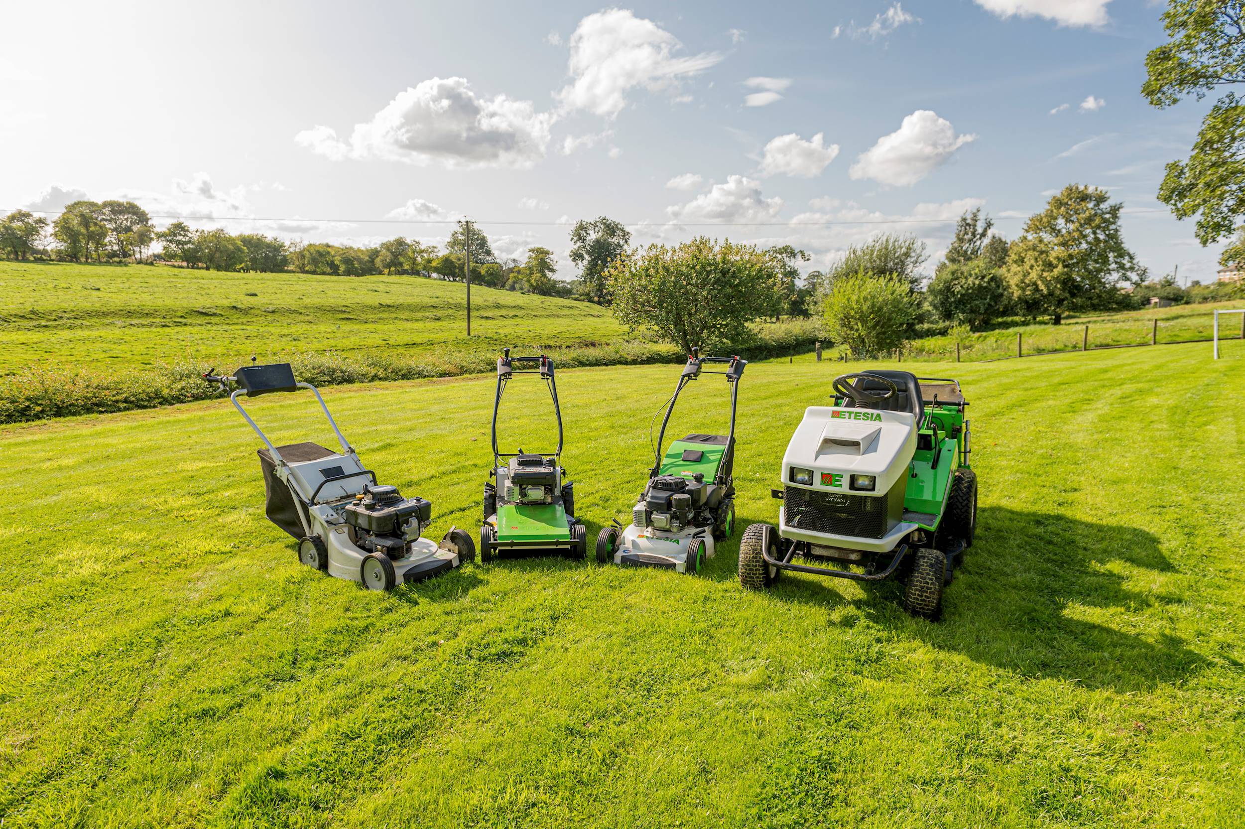 Essential tools for landscaping businesses | Kawasaki Engines